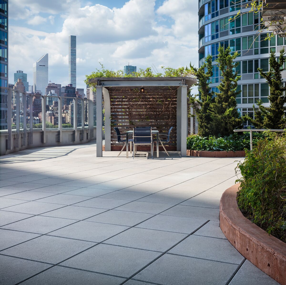 Guide to Roof Paver Pedestal Systems | Belgard Commercial